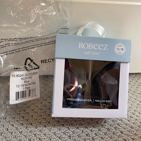 Robeez | Shoes | Robeez 218 Month Leather Baby Shoes | Poshmark